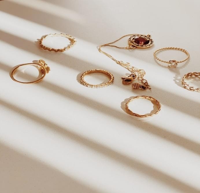 Metais Nobres - Características e Propriedades - Materiais Júnior